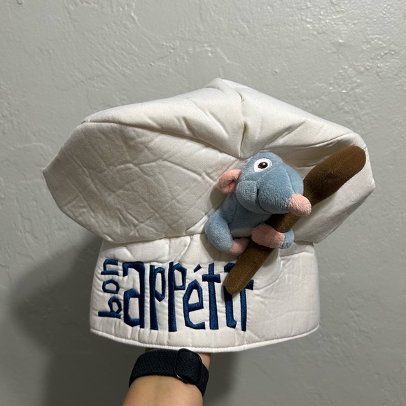 Disney | Accessories | Ratatouille Disney Parks Chef Hat Remy Bon ...